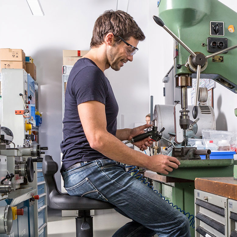 Industrial Standing Rest - MTI Pavlič